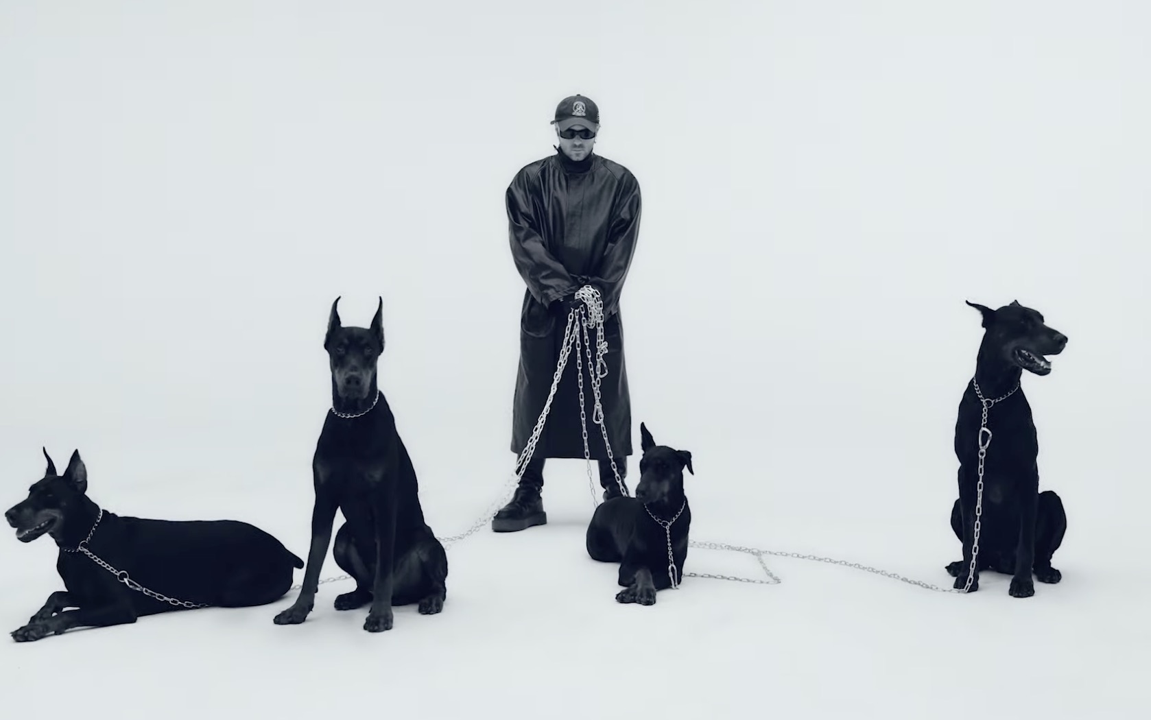 Future Releases Video for “TEFLON DON” — Watch – HipHopVR