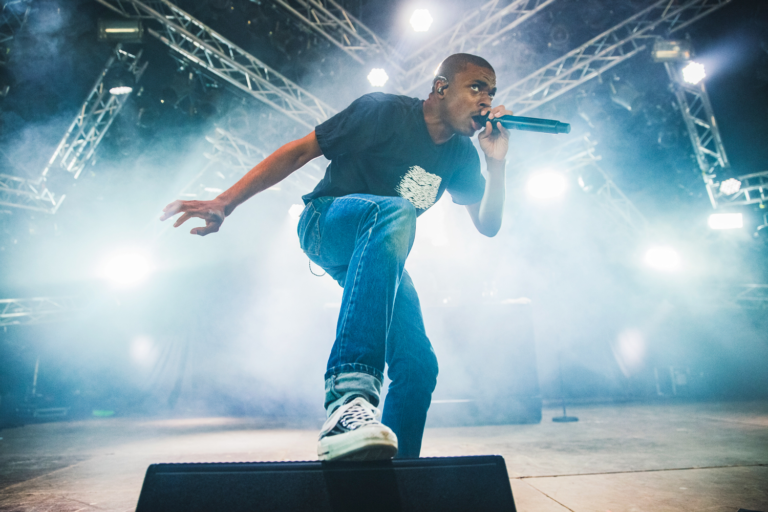 Vince Staples Addresses Fame Pressure During Unfiltered Onstage Moment ...